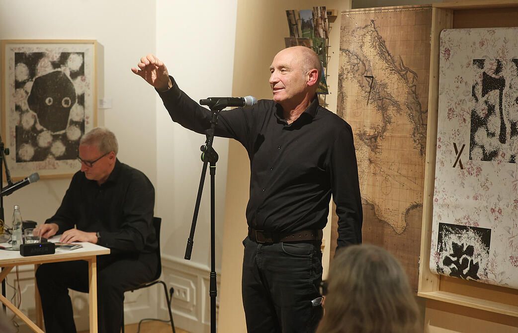 Unterwegs nach Ithaka mit einem Helm wie Odysseus - STIMME.de