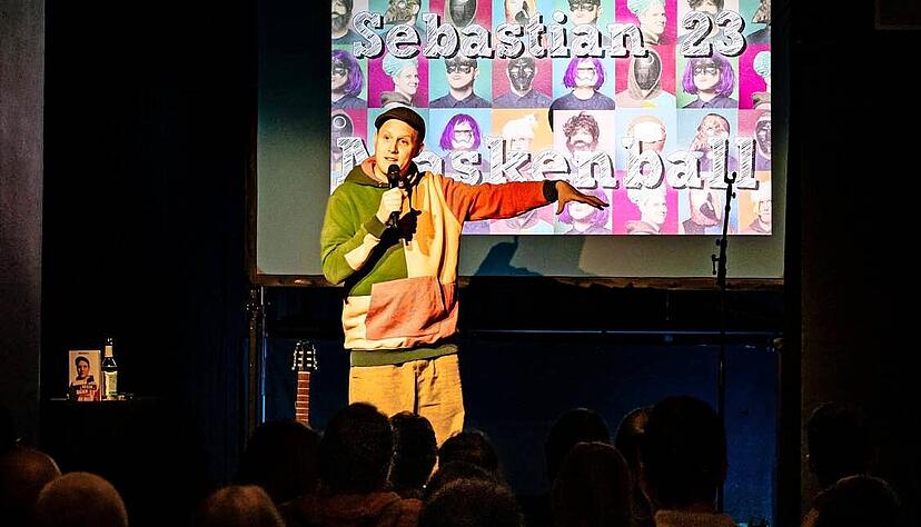 Comedian und Slam-Poet Sebastian 23 zu Gast in der Maschinenfabrik ...