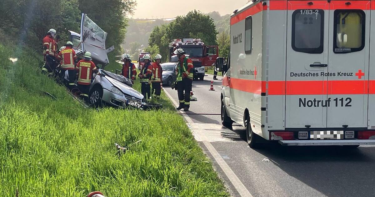 Motorrad kollidiert mit Auto: Drei Schwerverletzte nach Unfall bei Forchtenberg - STIMME.de