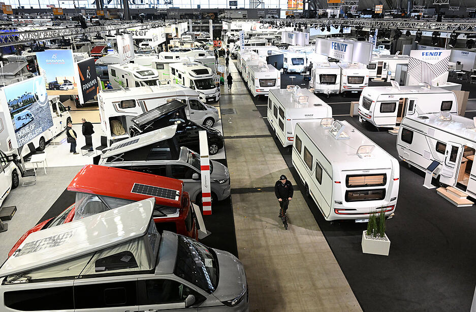 CMT hat begonnen – Besucher zieht's zur Stuttgarter Reisemesse - STIMME.de