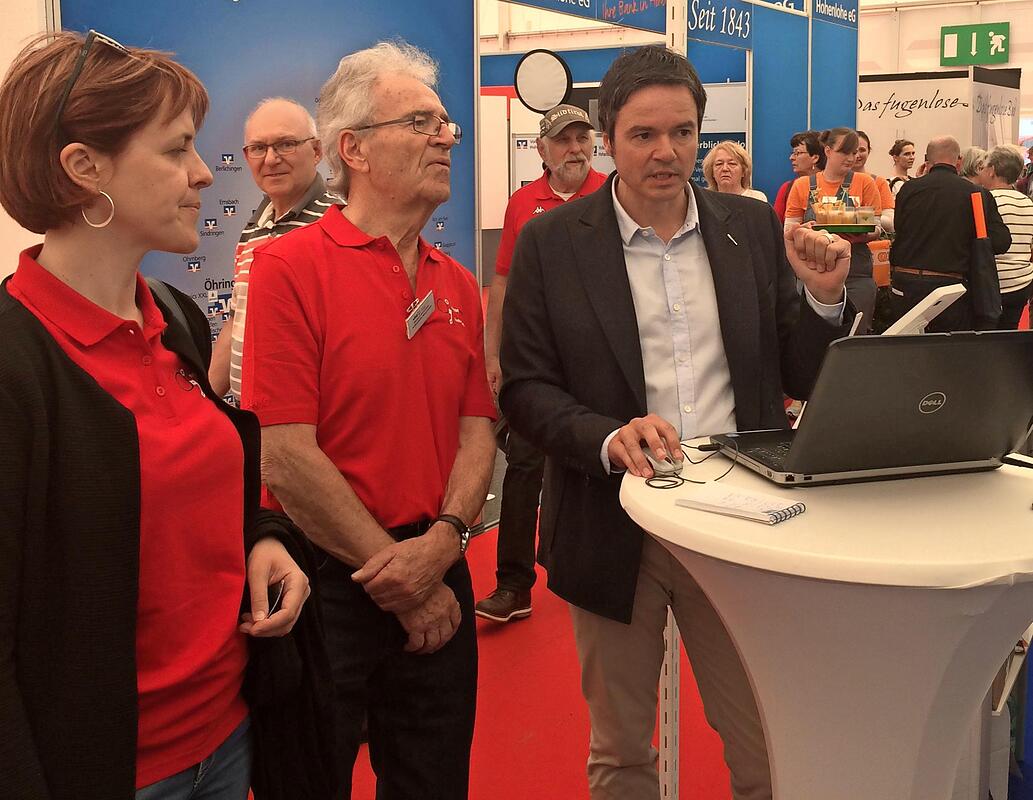 Redakteure zeigen, wie Zeitung gemacht wird - STIMME.de