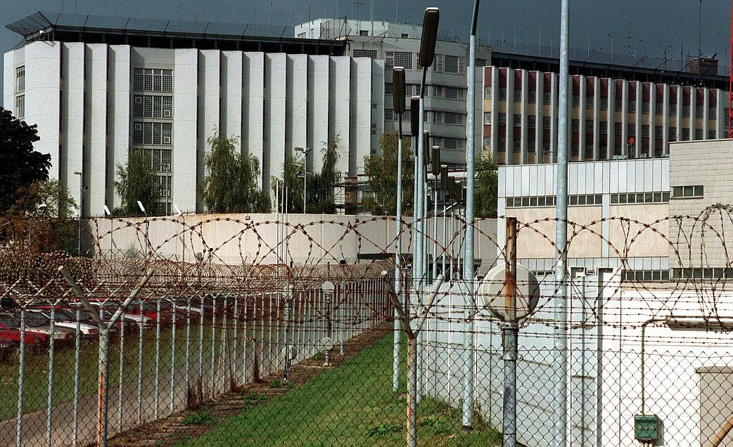 Am 21. Mai 1975 begann in Stuttgart der Prozess gegen die erste ...