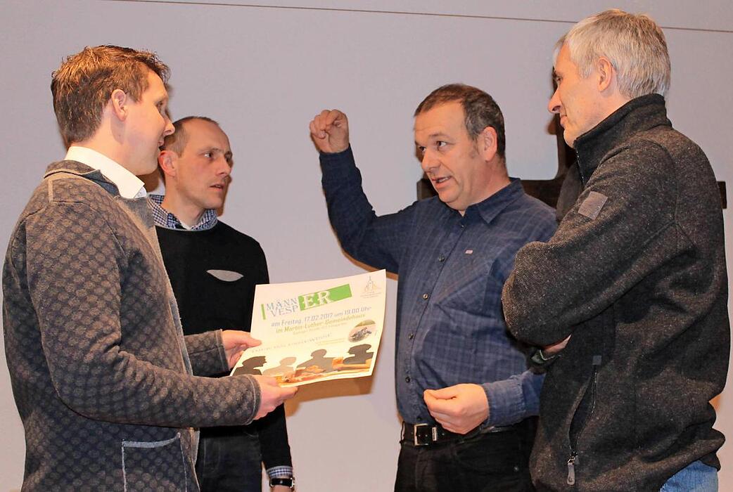 Kirche bietet mehr als Gottesdienst - STIMME.de