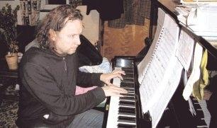 In einer Welt atonaler Klänge - STIMME.de