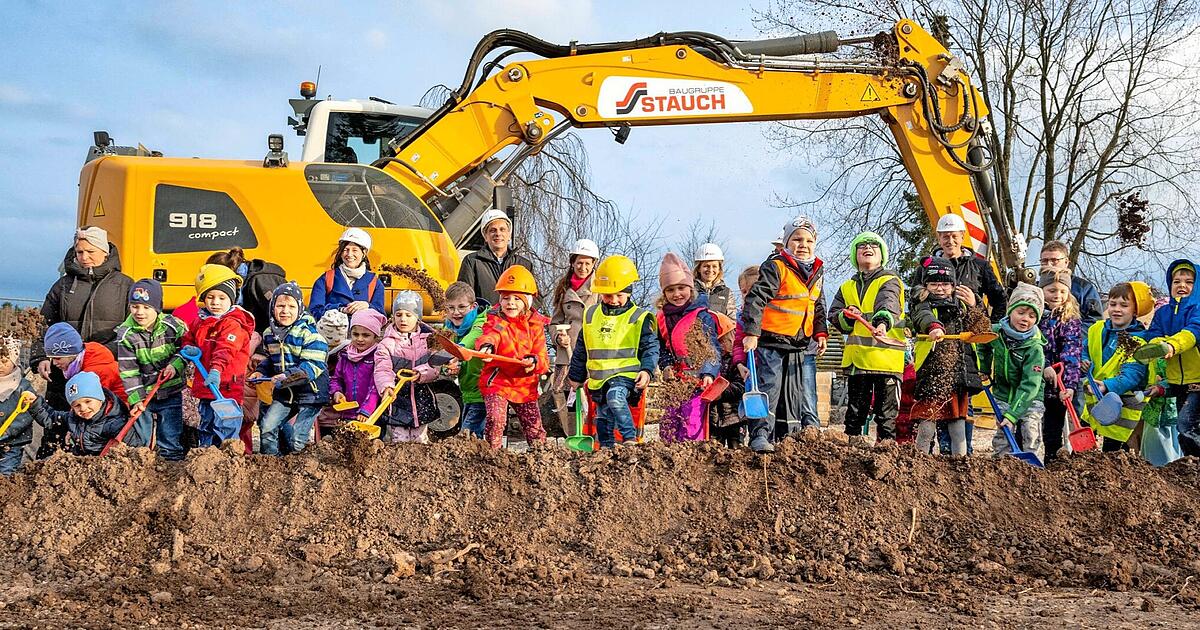 Kinder greifen selbst zur Schaufel für den Kita-Neubau in Kreuzle ...