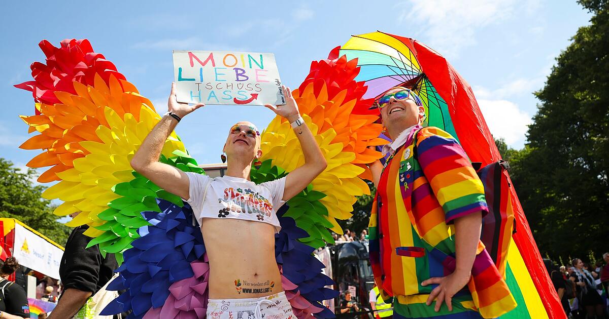 Rekord: 260.000 Menschen feiern bei CSD-Demo in Hamburg - STIMME.de