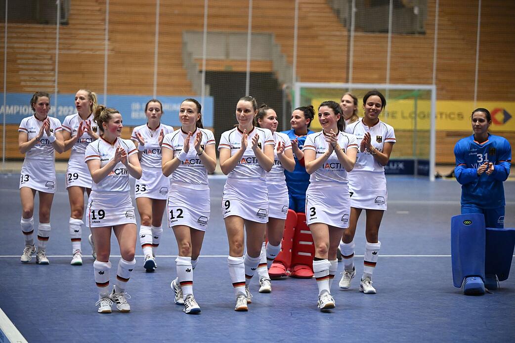 Auftaktsiege für deutsche Hockey-Damen bei Heim-Turnier - STIMME.de