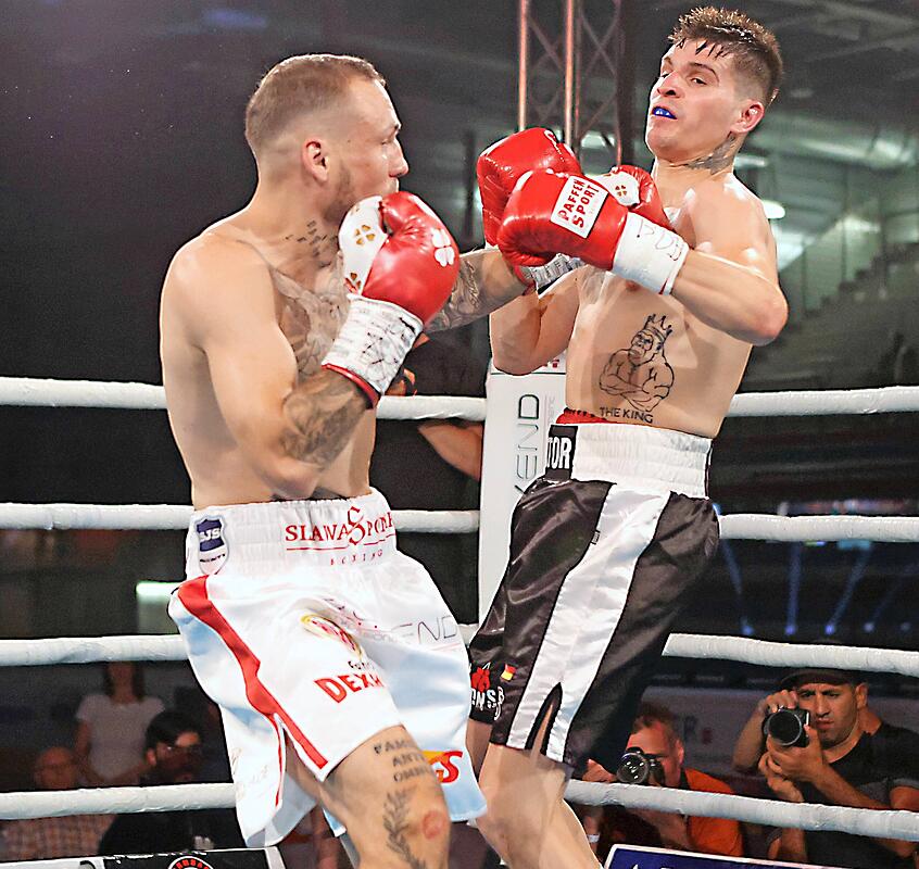 Auf welchen neuen Gürtel hat es Slawa Spomer beim nächsten Heimkampf ...