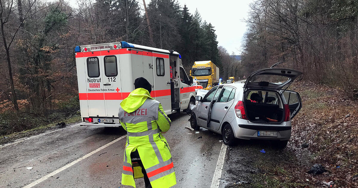 Verletzte bei Frontalunfall am Steinernen Tisch - STIMME.de