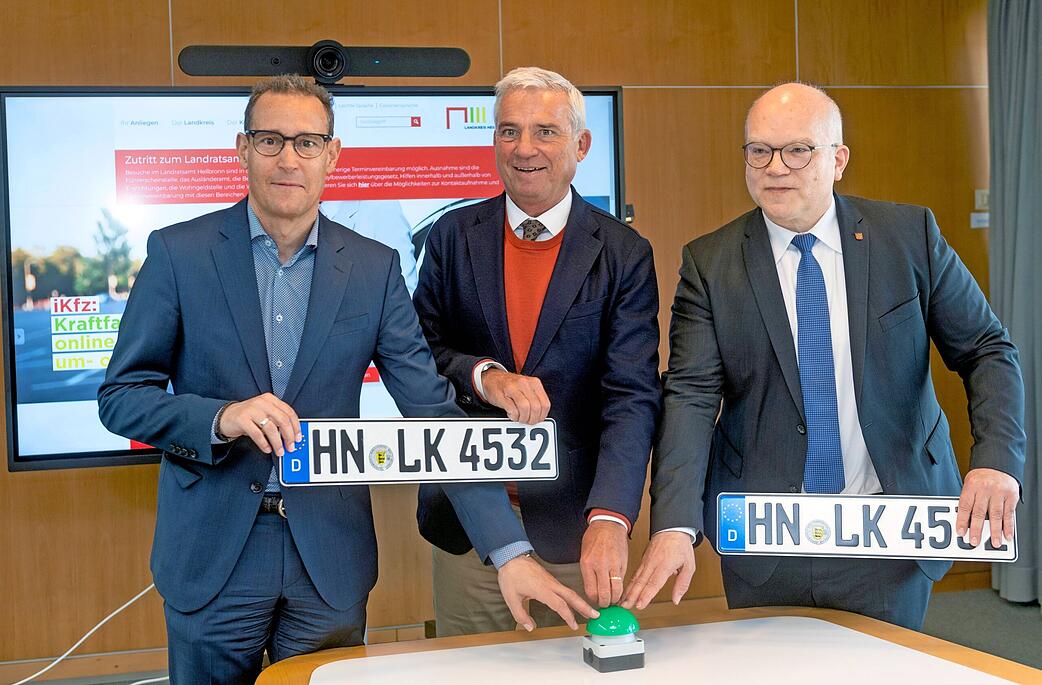 Bundesweites Pilotprojekt: Digitale Kfz-Zulassung beim Landratsamt ...