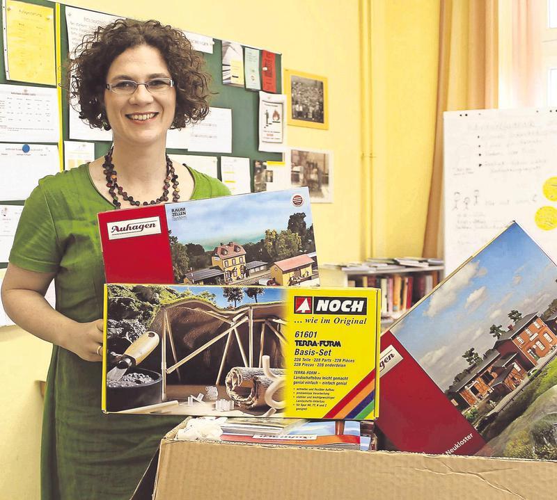 Grundschule im Rot gewinnt eine Modelleisenbahn - STIMME.de