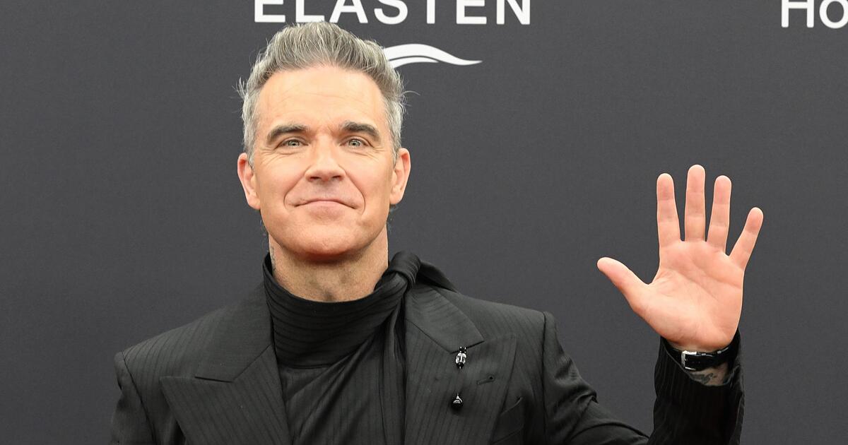 Robbie Williams singt neue FIFA-Hymne - STIMME.de