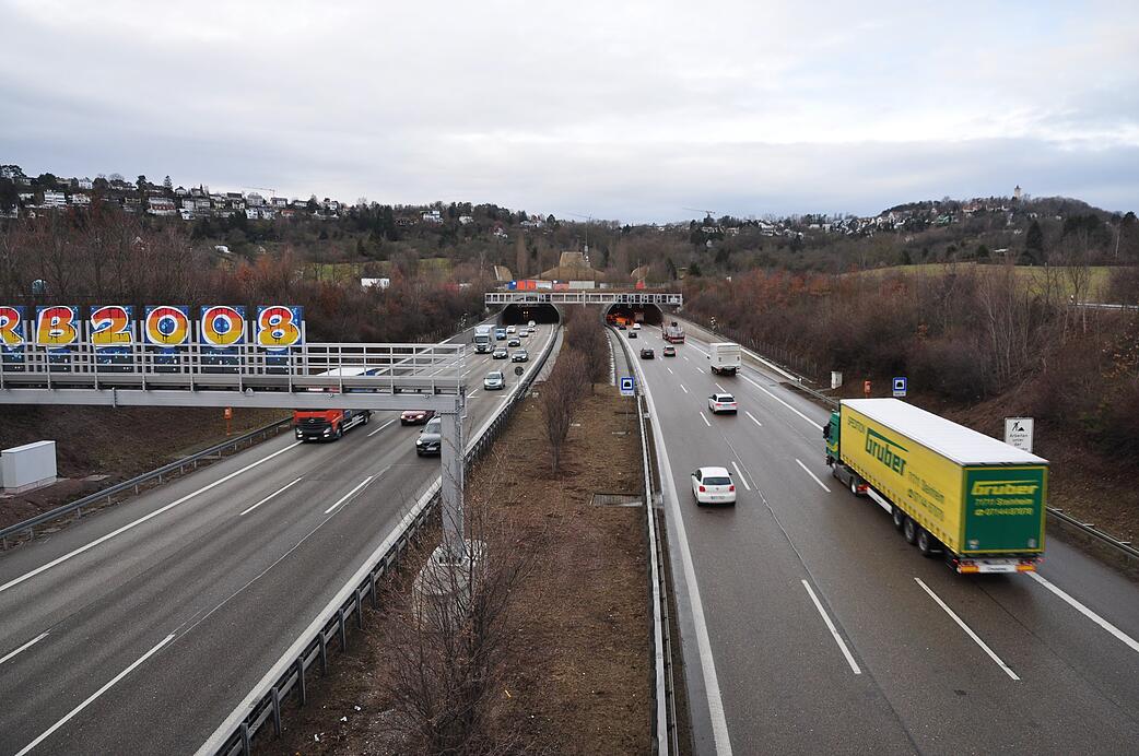 A81: Engelbergtunnel bei Leonberg wegen Sanierung gesperrt - STIMME.de