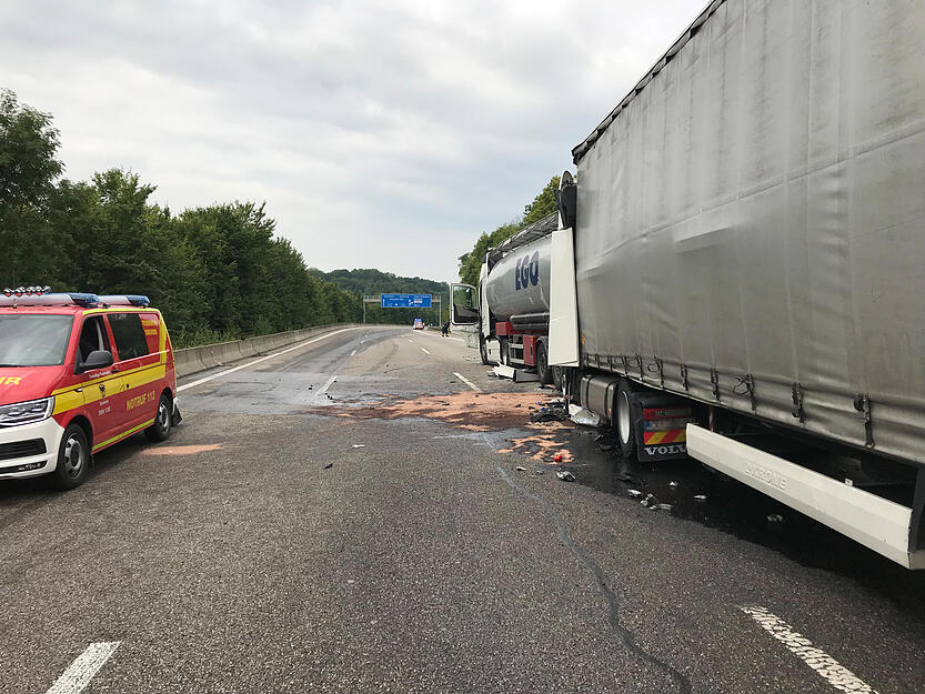 Lkw-Unfall auf der A6 bei Sinsheim - STIMME.de