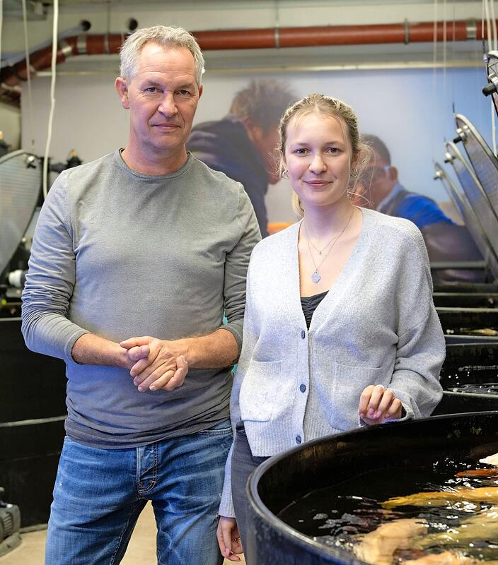 40 Zuchtbecken in Abstatt: Die Magie der Koi-Karpfen - STIMME.de