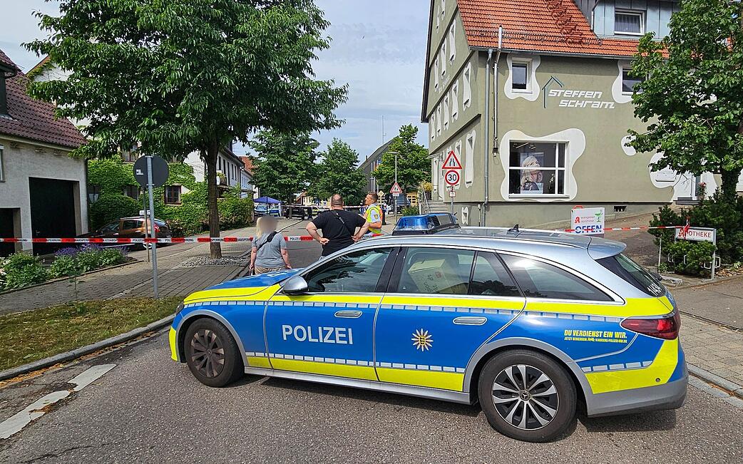 Nach Messer-Angriff auf Polizisten: 27-Jähriger im Landkreis Göppingen erschossen - STIMME.de