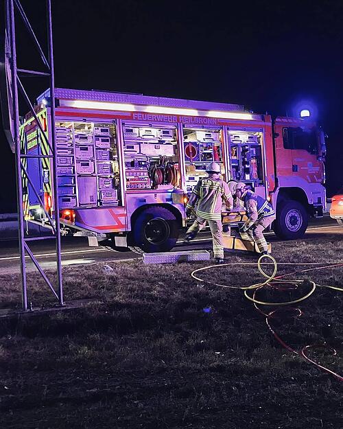 Tödlicher Unfall auf A6 bei Bad Rappenau – Bilder zeigen Feuerwehr-Einsatz - STIMME.de