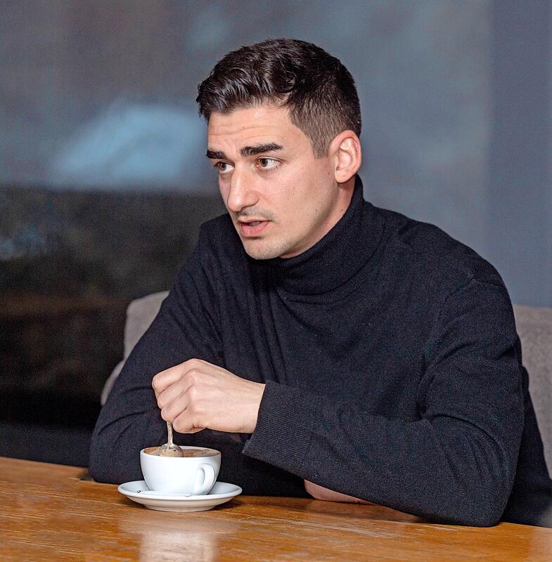 "Hawaii"-Autor Cihan Acar spricht über Erfolgsdruck, Serien-Projekte ...