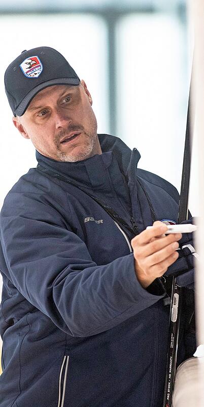 Nach vier Niederlagen der Falken soll in Spiel fünf die Wende her ...