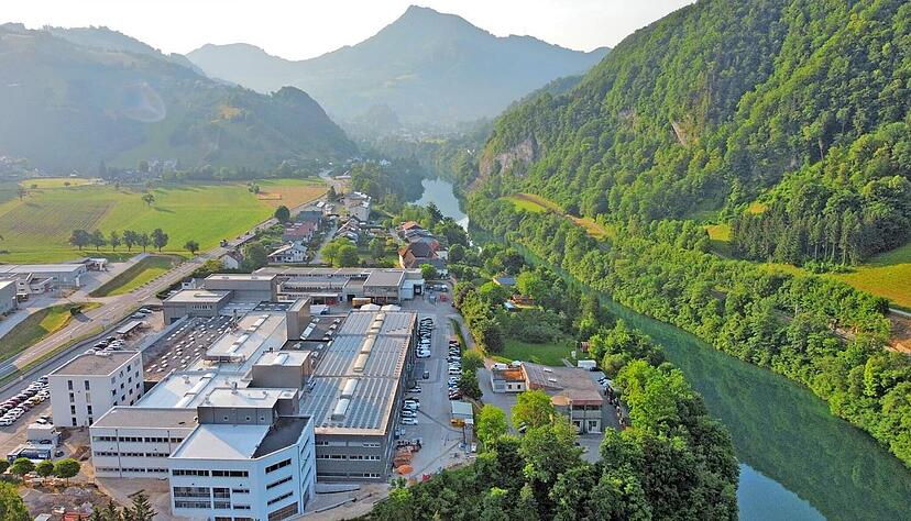 Neues Kompetenz-Center: Güglinger Firma Weber-Hydraulik investiert in ...