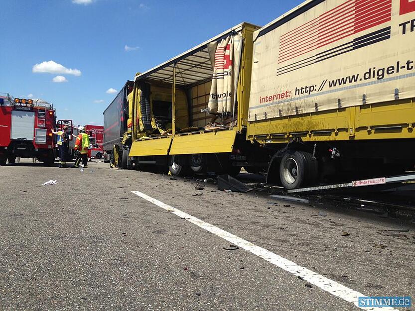 Schwerer Lkw-Unfall auf der A6 | 24.06. - STIMME.de