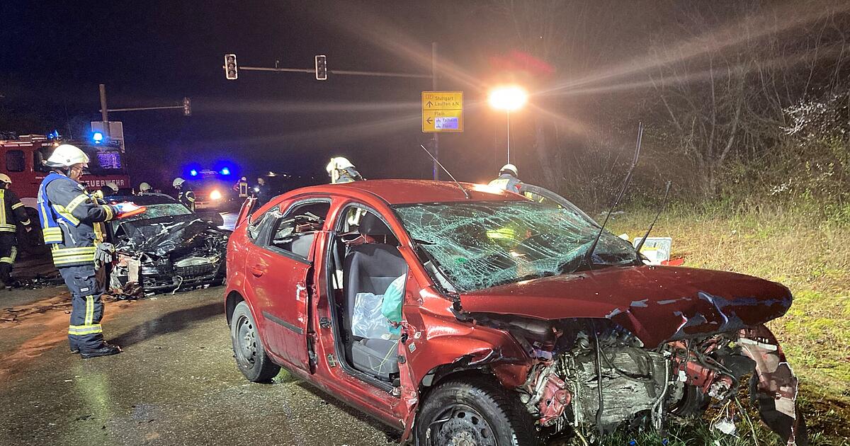 Schwerer Unfall auf B27 bei Heilbronn – zwei Autos zusammengeprallt - STIMME.de