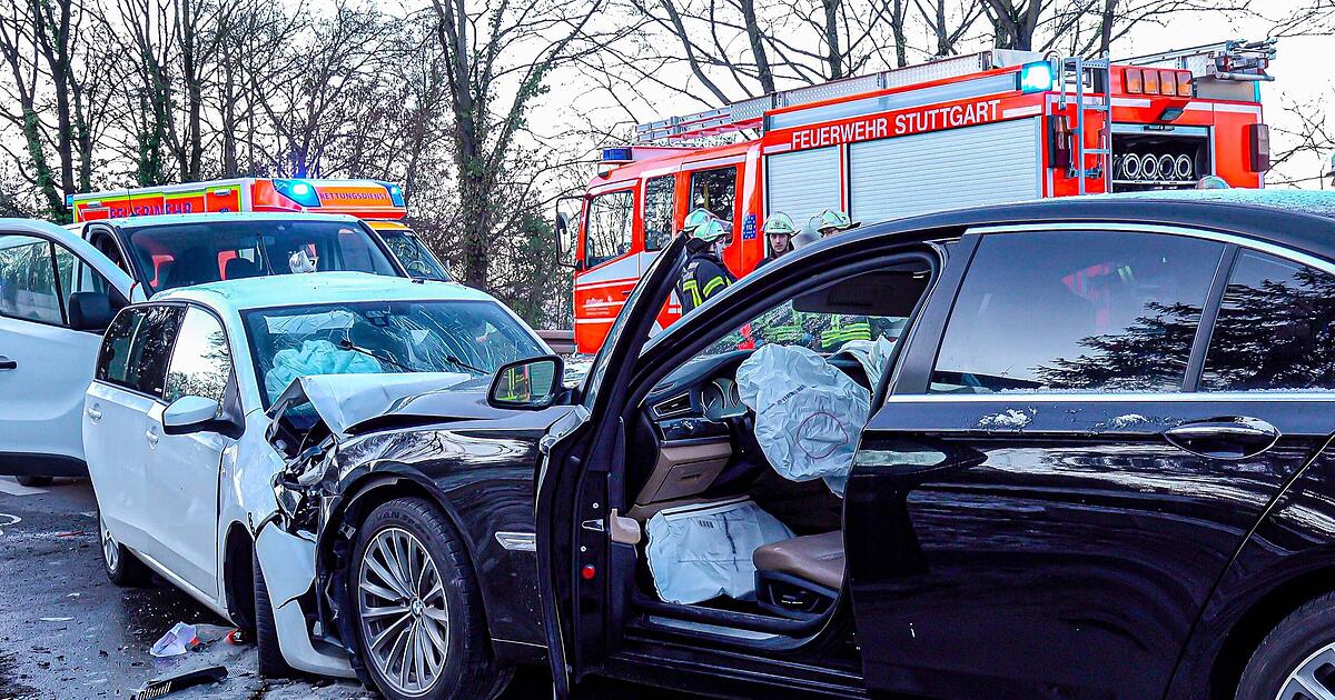 Autofahrerin stirbt nach schwerem Unfall in Stuttgart-Hedelfingen - STIMME.de