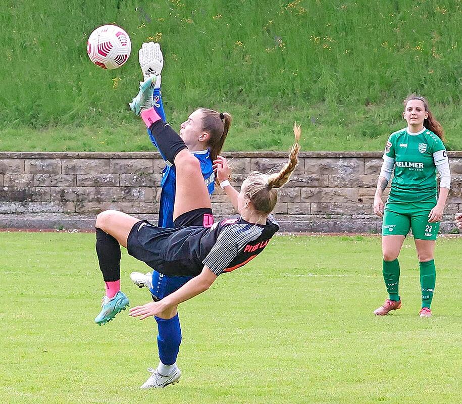Es fehlt nicht mehr viel zum Titelgewinn der Pink Ladies - STIMME.de
