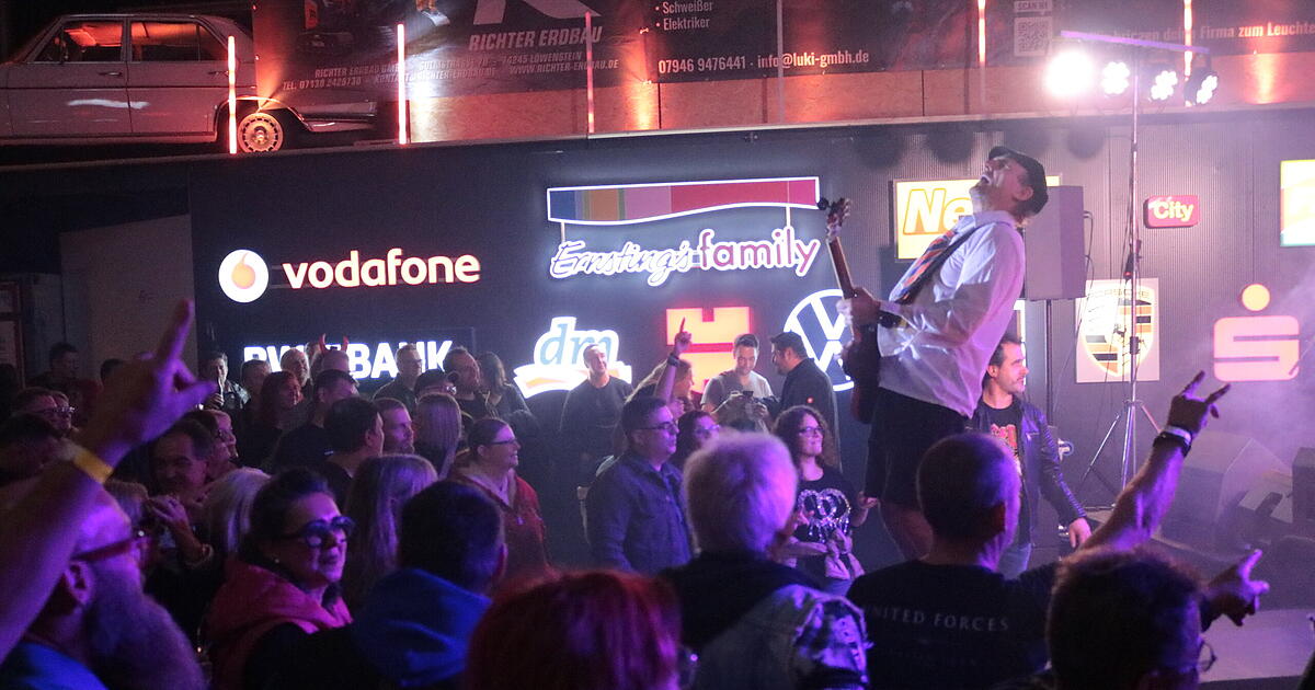 Factory Live Night in Schwabbach: Bands verwandeln Gewerbegebiet in ...