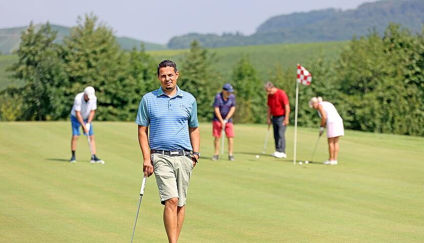 Warum der Golfplatz auf dem Talheimer Hof für den Betreiber eine Lebensaufgabe ist - STIMME.de