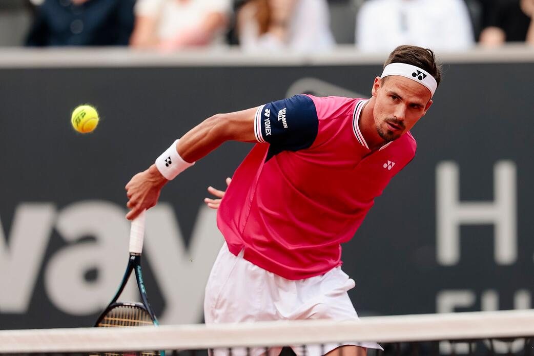 Altmaier gewinnt Auftaktspiel in Barcelona - STIMME.de