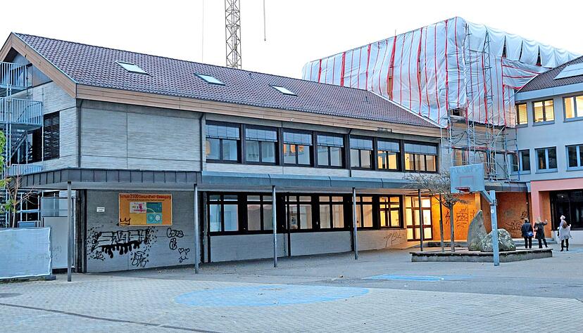 Die richtig dicken Brocken beim Umbau der Hermann-Greiner-Realschule ...