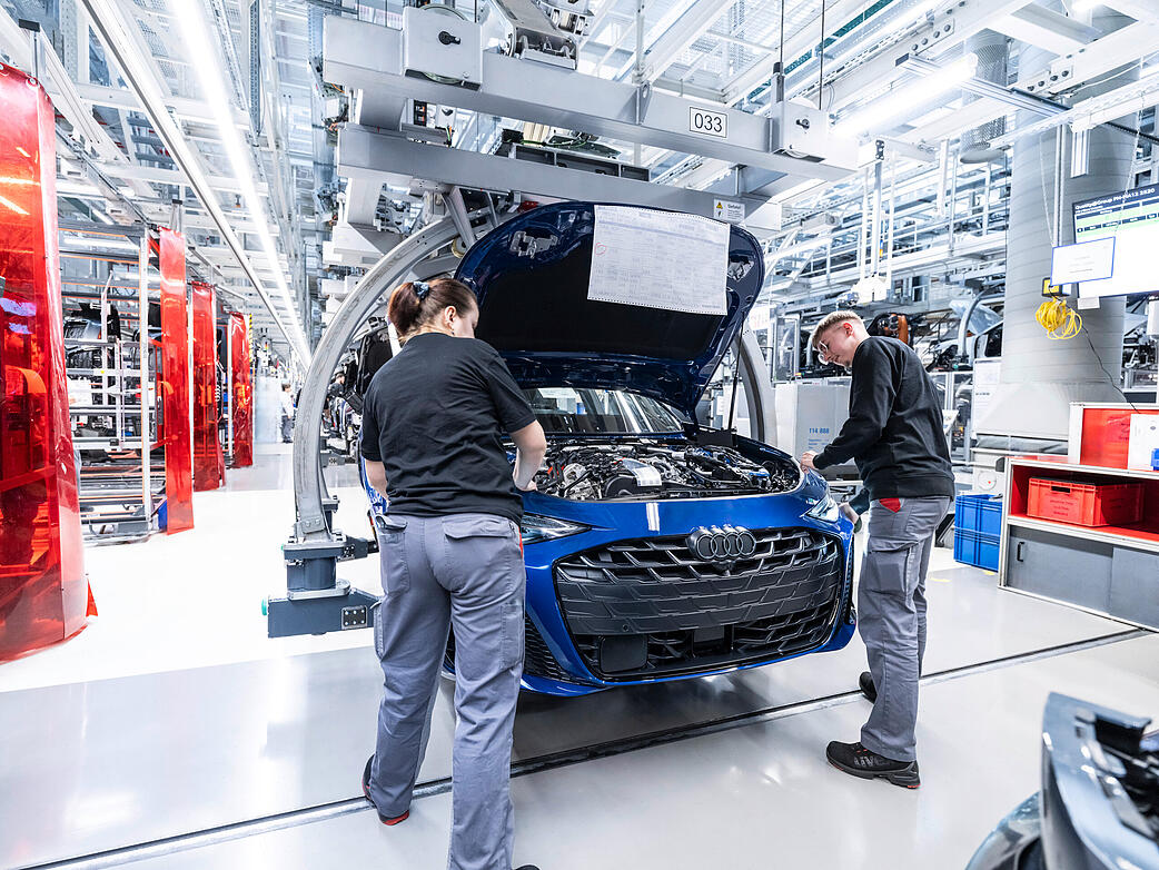 Blick in die Audi-Produktion: So entstehen die neuen Modelle in ...