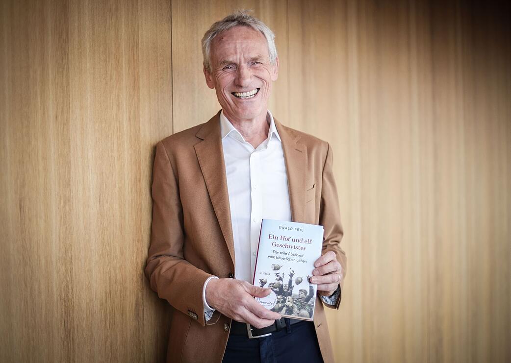 «Ein Hof und elf Geschwister» ist Sachbuch des Jahres - STIMME.de