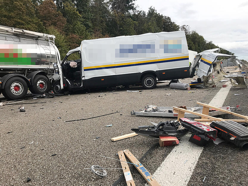 Schwerer Unfall auf der A6 bei Kirchardt - STIMME.de