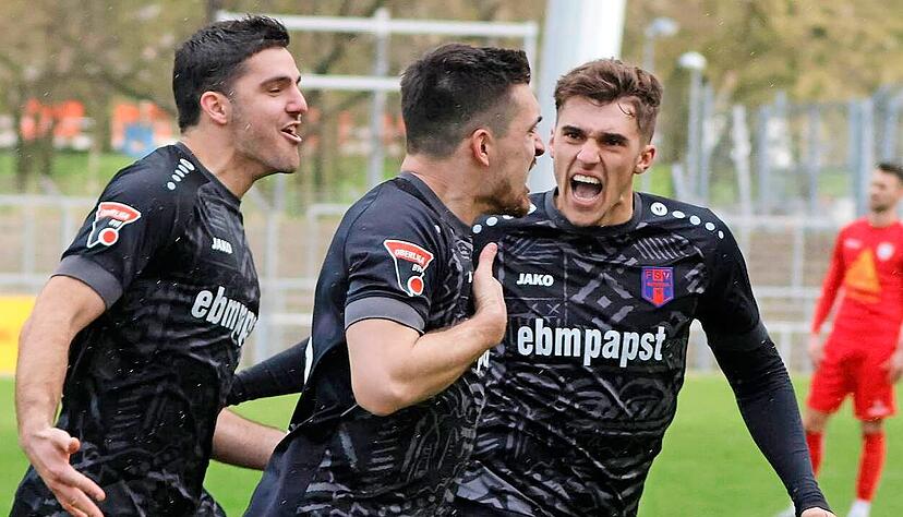 Wenn auf einmal alles klappt: FSV Hollenbach düpiert SSV Reutlingen ...