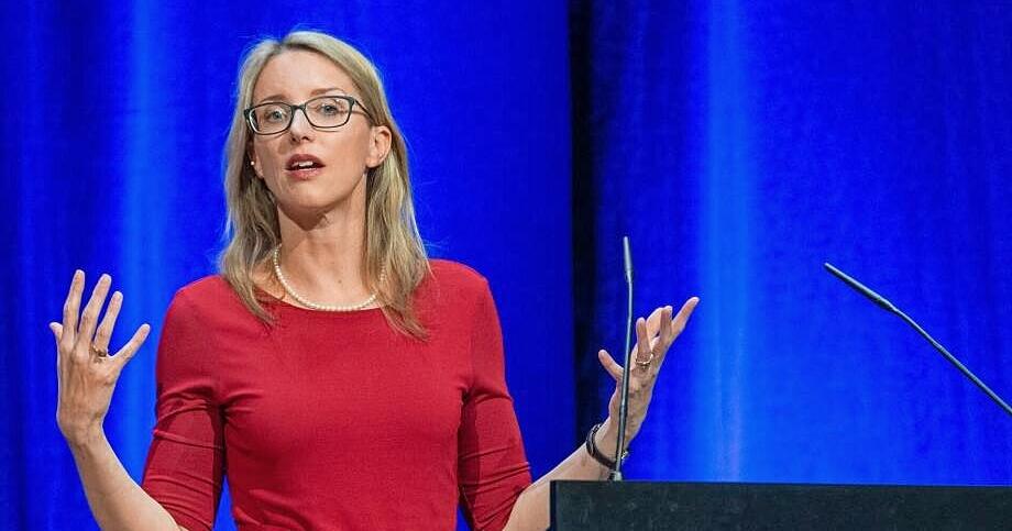 Medizinethikerin Alena Buyx bei der Bürger-Uni: Ist KI Horror oder ...