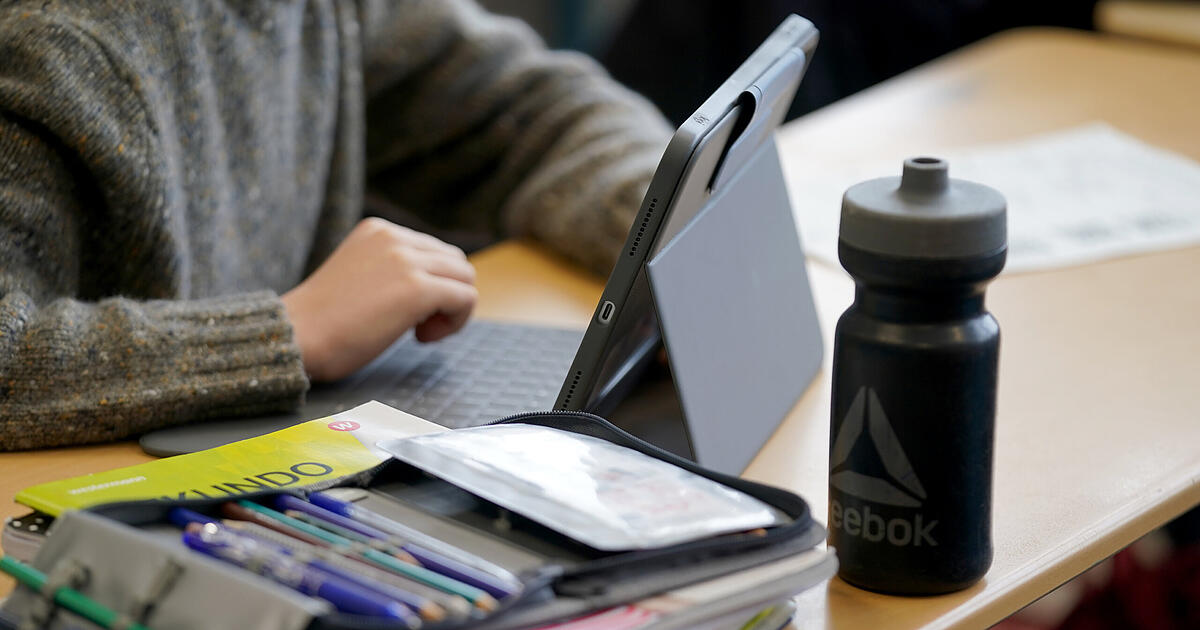 Tablets gehören zu allen Schülern - STIMME.de