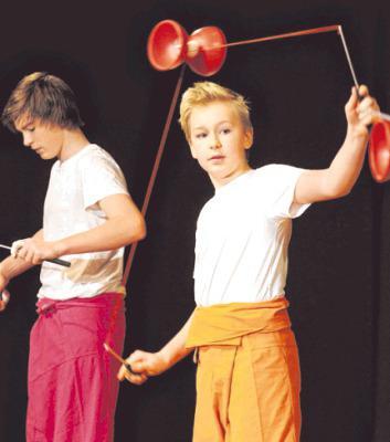 Ein Raunen geht durchs Publikum - STIMME.de