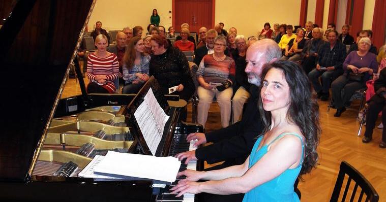 Simona Rosella Guariso und Martin Münch: Temperamentvolle Tastenkunst - STIMME.de