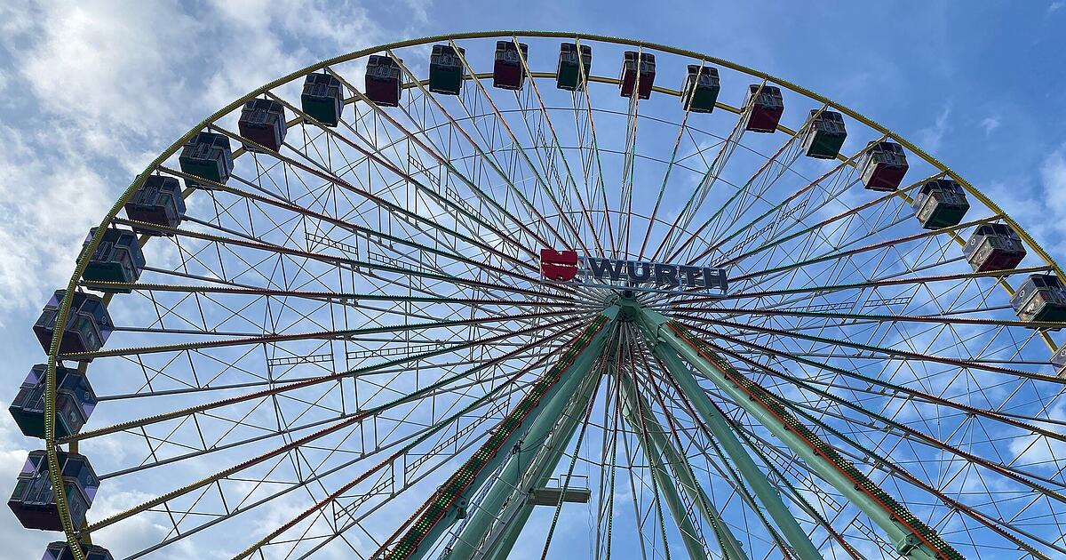 Riesenrad-Premiere in Künzelsau: Ausblick über die Heimat beim Würth ...