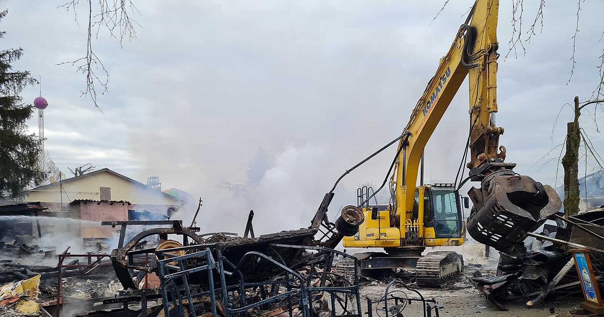 Brand in Freizeitpark in Bayern kurz vor Saisonstart – Feuerwehr ...