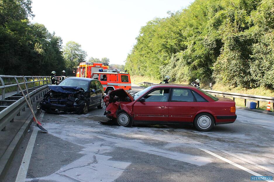 Schwerer Unfall auf der B19 | 17.09. - STIMME.de