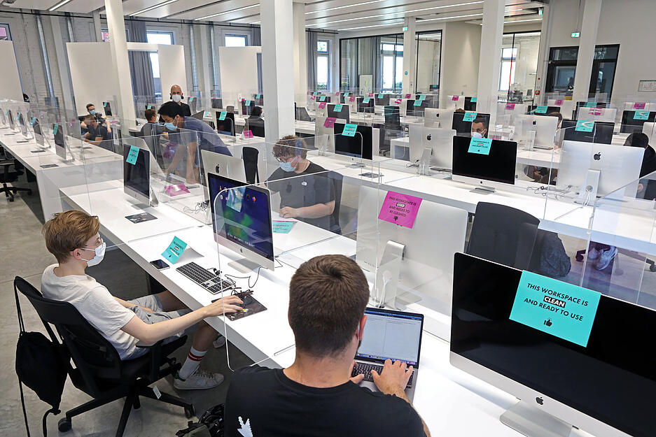 Eröffnung der Programmierschule 42 in Heilbronn - STIMME.de