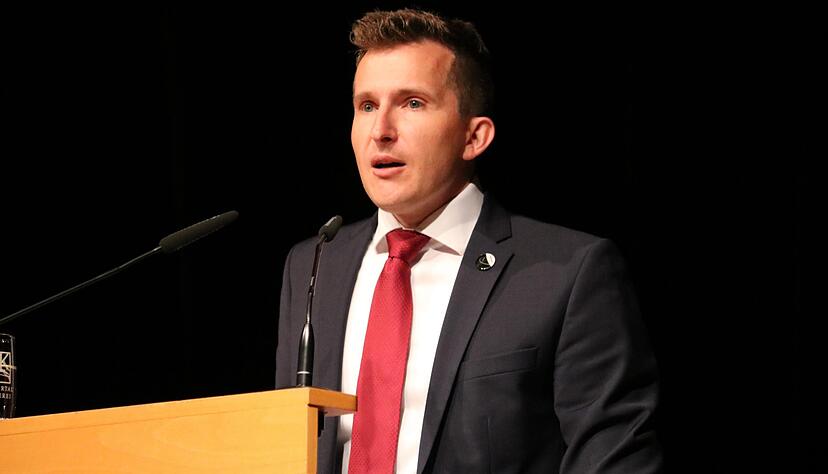 Klare Niederlage für Stefan Neumann in Backnang - STIMME.de