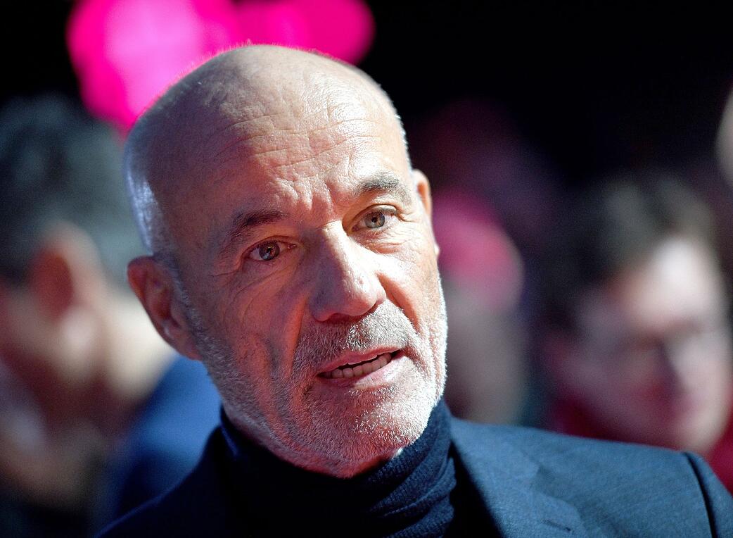 Heiner Lauterbach und der Globus - STIMME.de