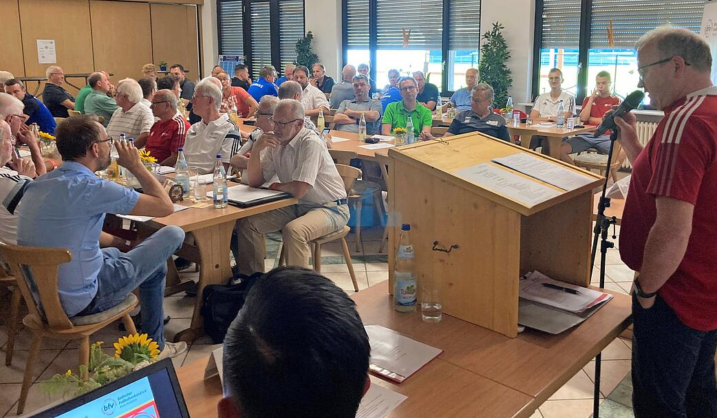 Sinsheimer Vereine beschließen beim Kreistag den verschärften Abstieg ...