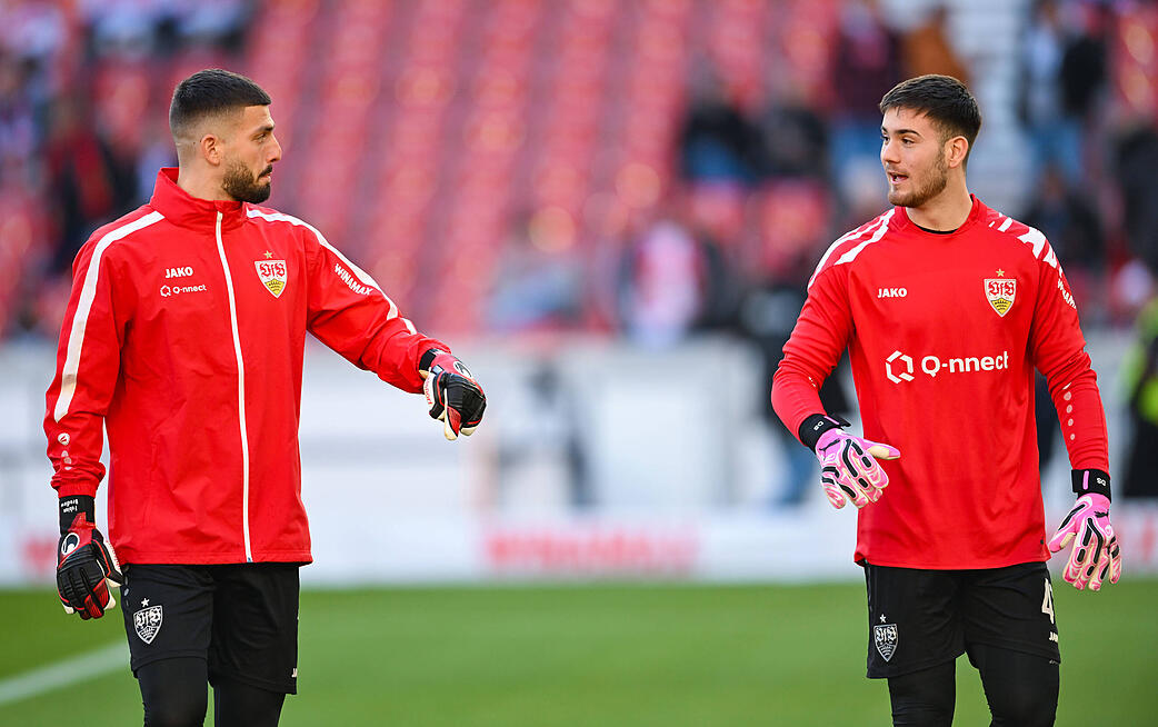VfB Stuttgart: Feiert Heilbronner Torwart-Talent Dennis Seimen ...
