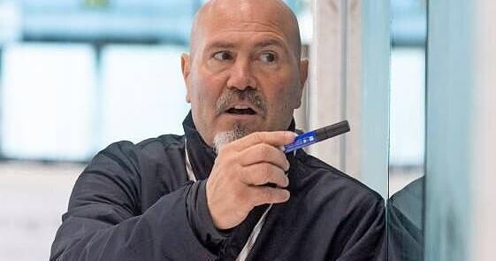 Falken-Trainer Frank Petrozza ist sauer – "Die Topspieler müssen die ...