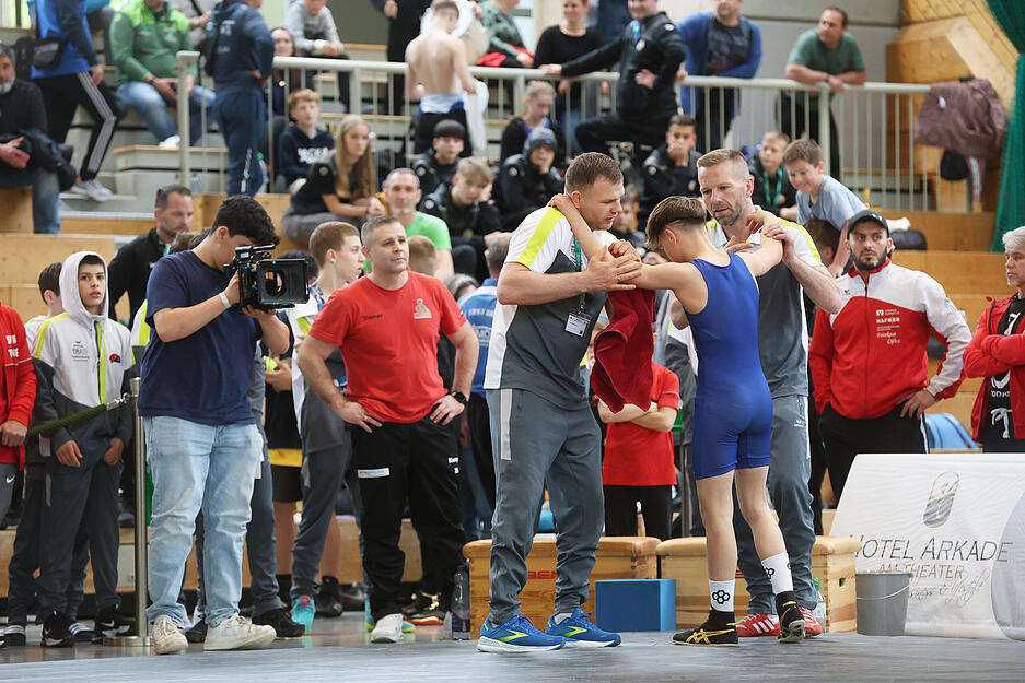 Deutsche Meisterschaften der U14-Ringer - STIMME.de
